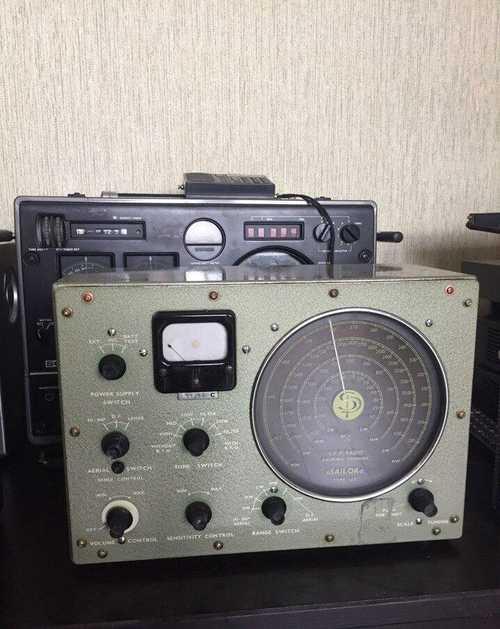 Продам транзисторный морской радиоприемник Sailor