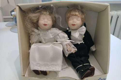 Фарфоровые куклы жених и невеста