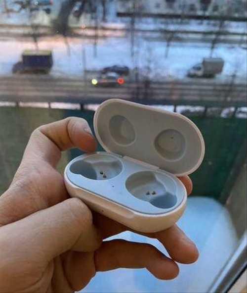 Кейс от Samsung Galaxy Buds