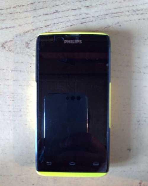 Смартфон (две симки) Phillips Xenium W6500