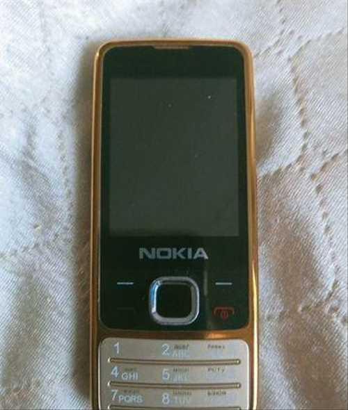 Телефон Nokia 6700