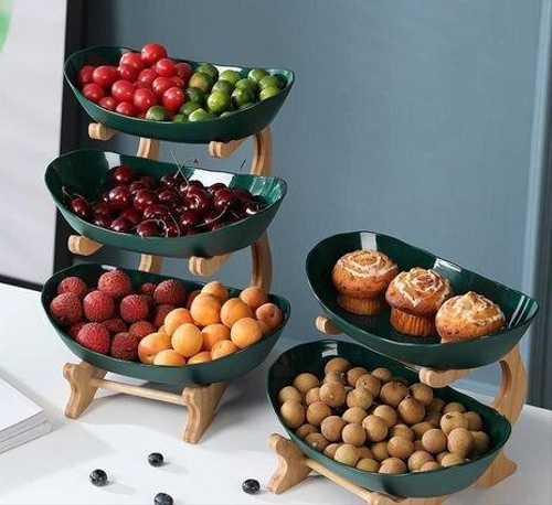 Тарелка для фруктов на деревянном держателе