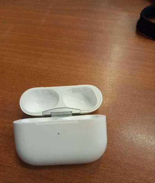 Сломался кейс для airpods