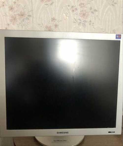 Монитор Samsung SyncMaster 193P+