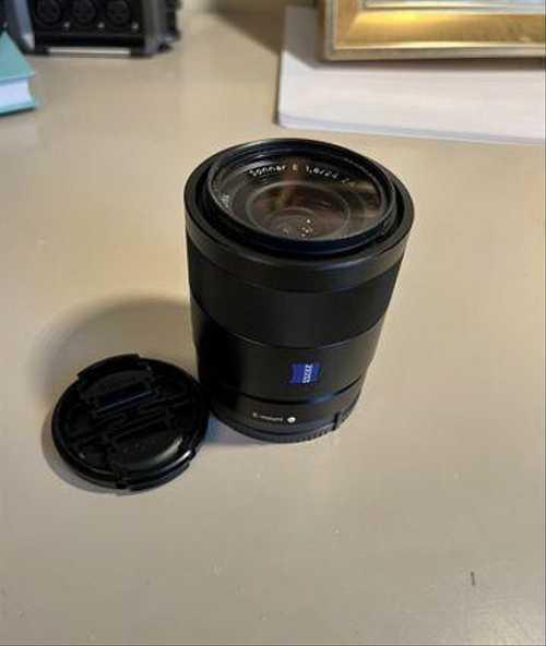 Объектив Sony 24mm f/1.8 кроп