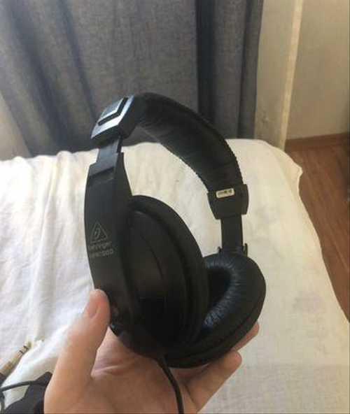 Наушники behringer