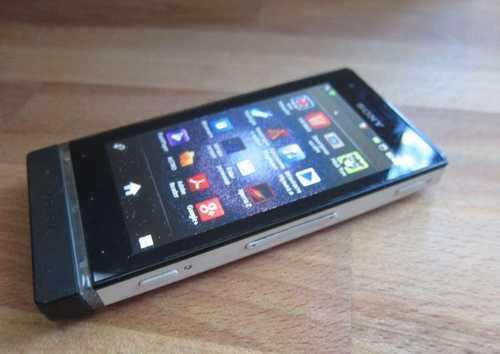 Sony xperia U ST25i White