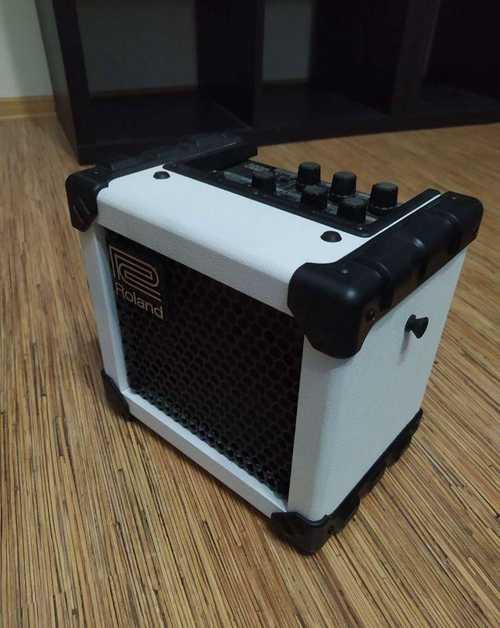Комбоусилитель гитарный Roland micro cube
