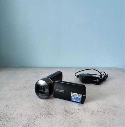 Камера Samsung schneider hmx-Q10BP/XER
