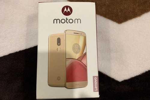 Телефон Motorola Moto M