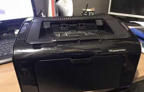Принтер hp 1102w почти новый