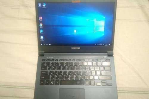 Ноутбук Samsung NP-900X3C