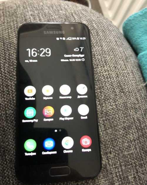 Телефон SAMSUNG galaxy A3(17)