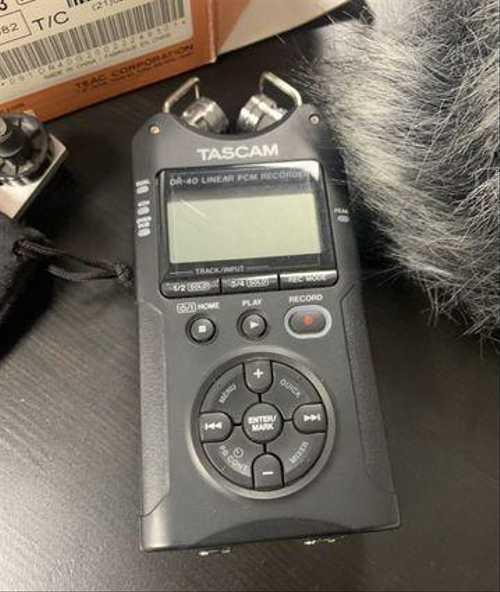 Диктофон tascam dr-40