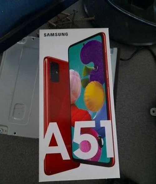 Телефон Samsung А51 и наушники JBL T100