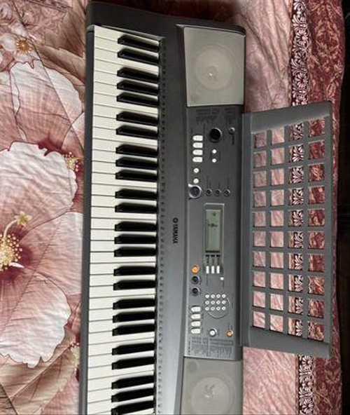 Синтезатор yamaha psr-r300