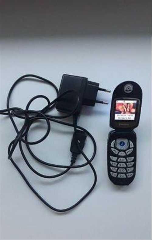 Телефон Pantech 700S