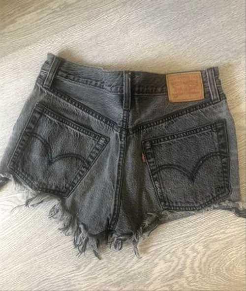 Шорты женские Levis