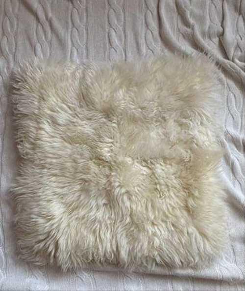 Меховой чехол для подушки (IKEA)