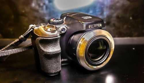 Зеркальный фотоаппарат Fujifilm FinePix S8000fd