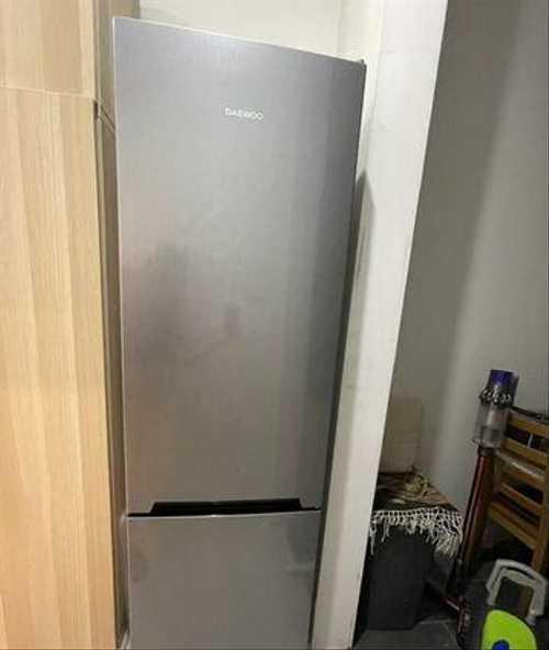 Холодильник Daewoo высота 2 м