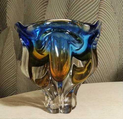 Винтажная красивая ваза цветное стекло Чехия