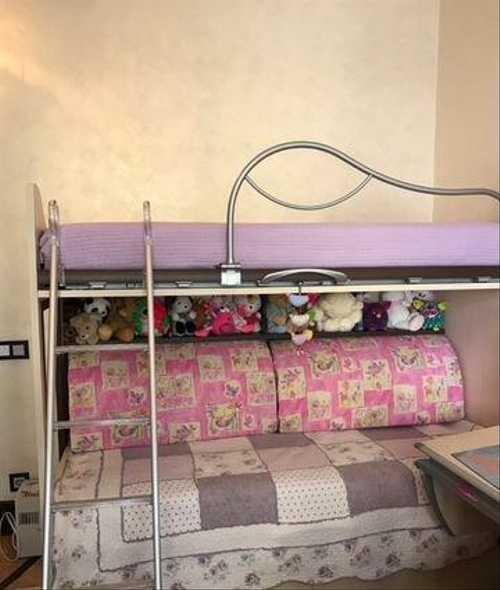 Двухъярусная кровать для детей погодок