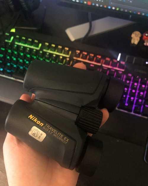 Бинокль Nikon Travelite EX 8X25 CF