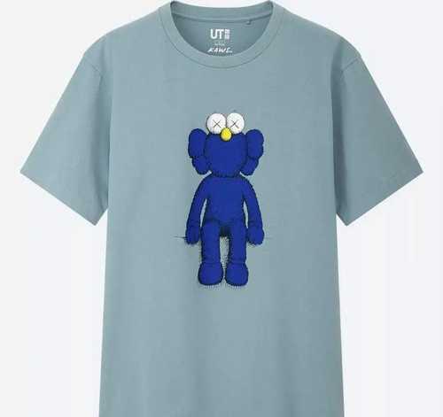 Футболка Uniqlo x Kaws