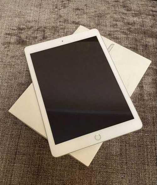 IPad 5 Gen 2018 32GB Wi-Fi + sim4G A1823