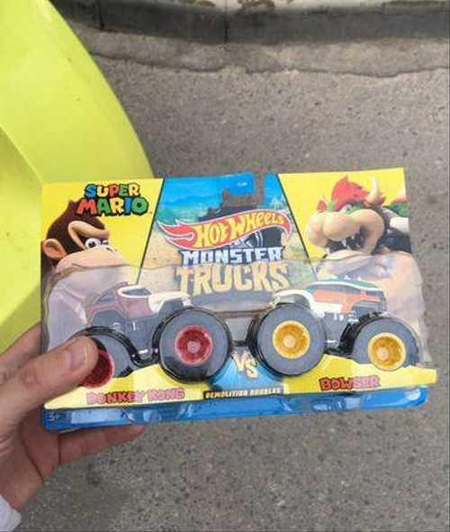 Hot wheels mario