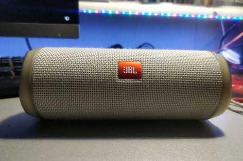 Колонки симферополь. Авито колонка JBL Flip 4. JBL Flip 4 бу. JBL Flip 4 отклеилось резинка.