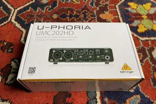 Внешняя звуковая карта Behringer UMC202HD