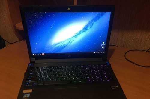 Мощный игровой ноутбук с подсветкой клавиатуры
