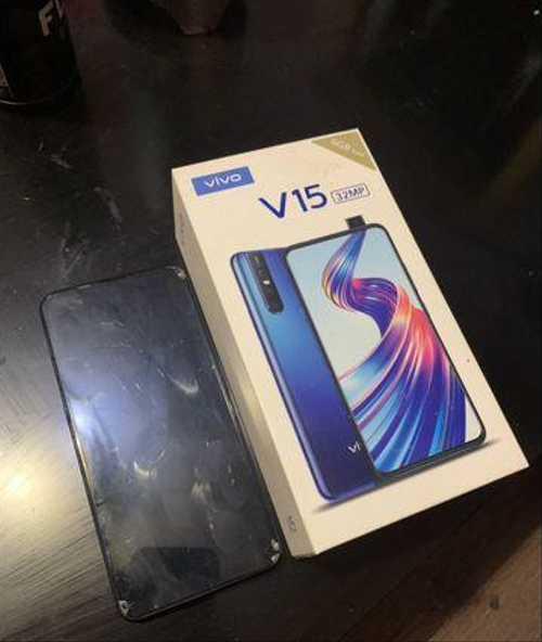 Телефон vivo v15