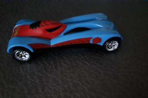 Модель автомобиля majorette marvel 2004