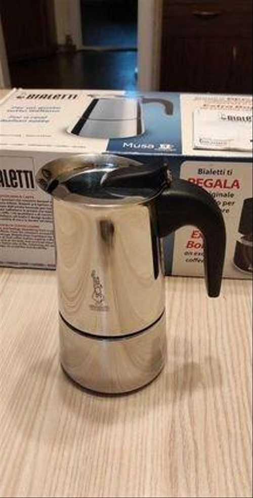 Гейзерная кофеварка Bialetti Musa