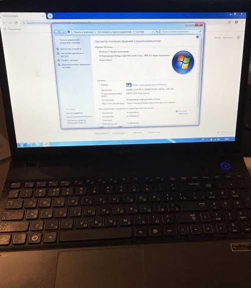 Ноутбук SAMSUNG NP300E5C 15.6"