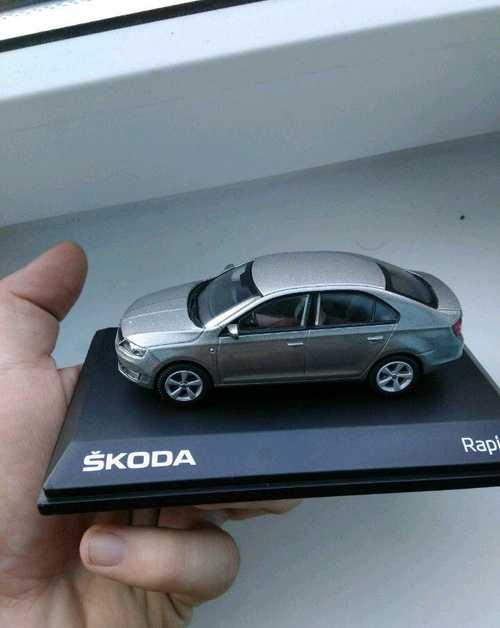 Skoda rapid grey (Abrex) 1/43