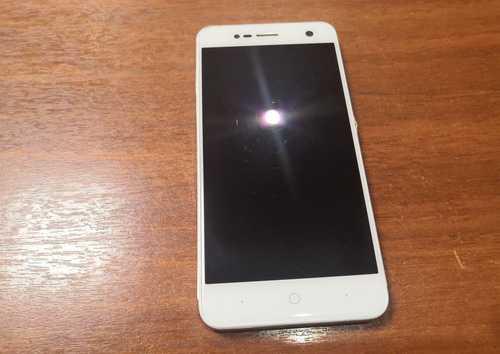 ZTE V8 mini