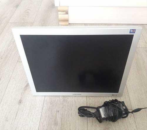 Монитор Samsung SyncMaster 193P