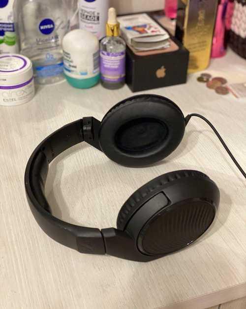 Наушники Sennheiser HD 200 Pro