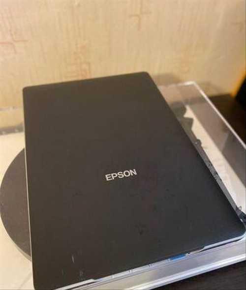 Сканер Epson Perfection V19