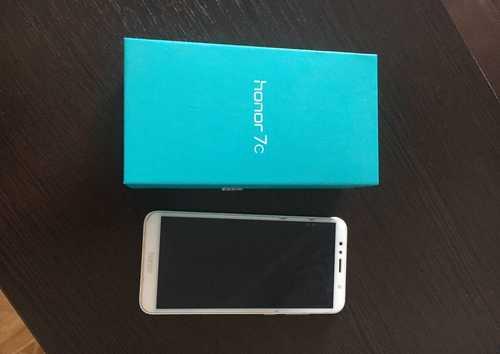 Телефон honor 7c