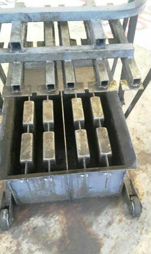 Дробилька Вибро станок 2 мя евроблоками