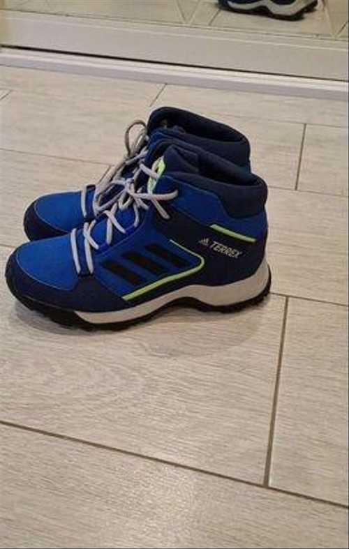Детские ботинки adidas
