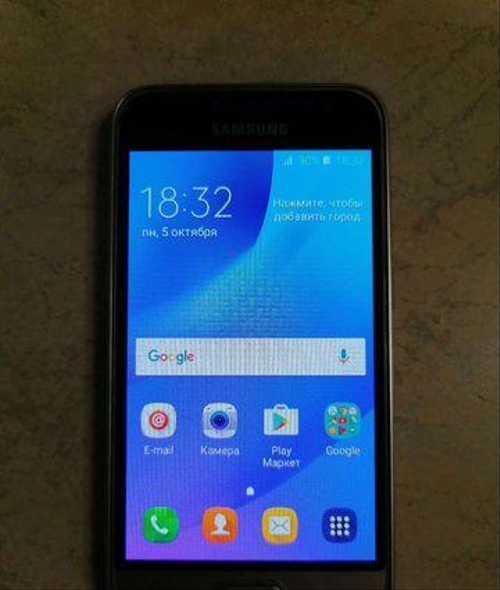 Samsung J1 (2016)