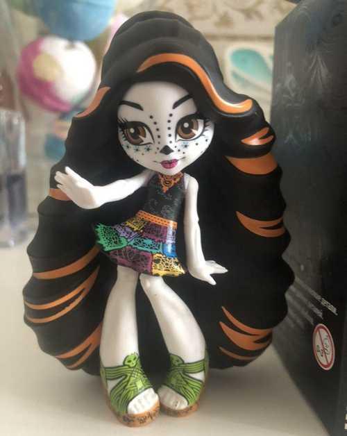 Monster high виниловая фигурка