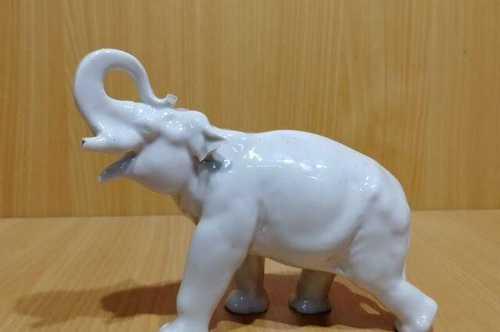 Фарфоровая статуэтка Слон белый фарфор лфз