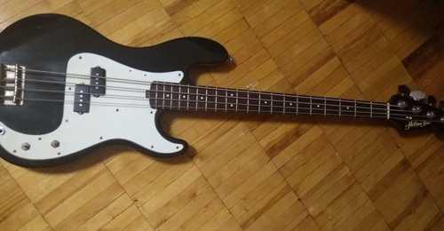 Басс-гитара musima Action bass гдр, 1988 год